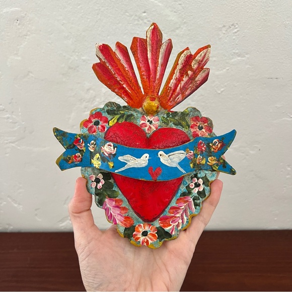 Art | Mexican Hand Painted Tin Milagro Heart Folk Corazon Con Bandera ...